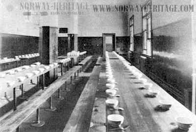 Dining Hall - Ellis Island - ship images