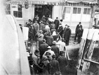 The Battery - Barge Office - ship images